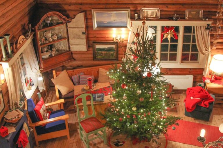 Christmas in Norway: A Deep Dive into Timeless Traditions - til Christmas